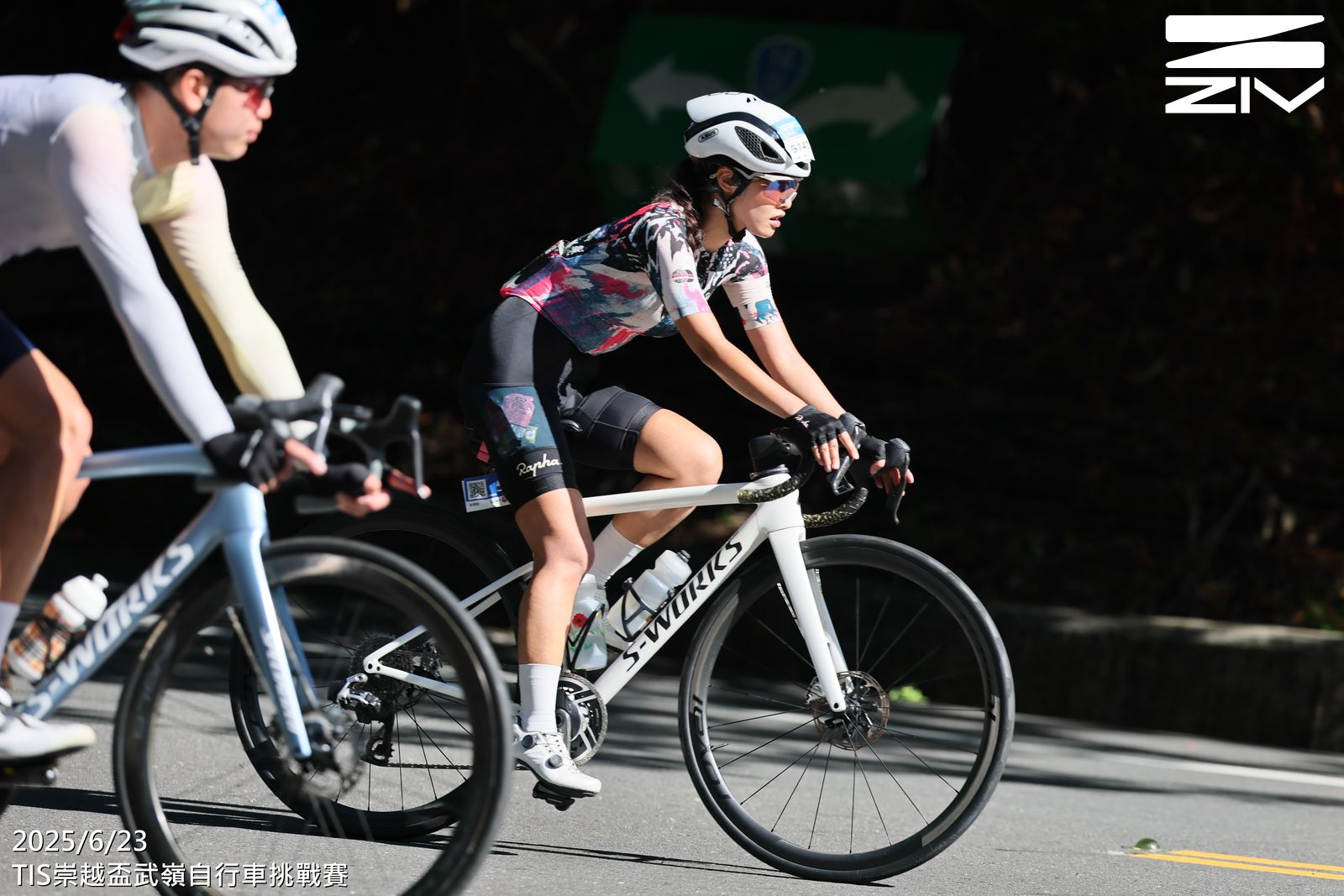 運動太陽眼鏡推薦 ZIV 專為亞洲人設計的眼鏡